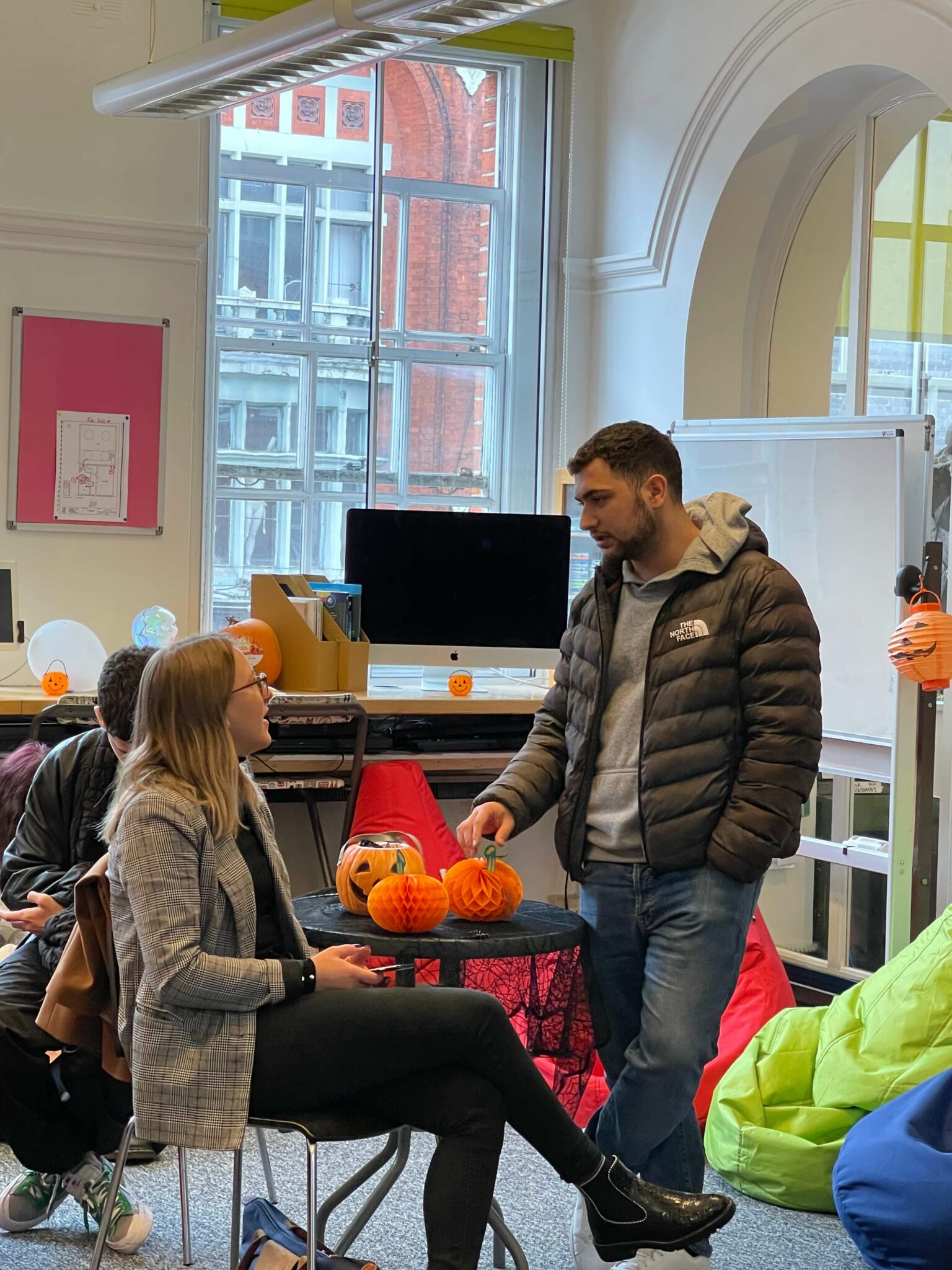 Study English in Camden London - TopUp Learning London (Tti)